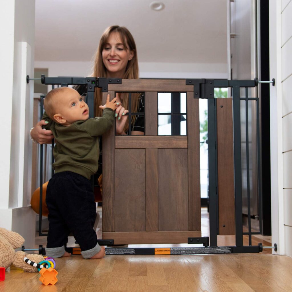 11 Best Baby Gates to Keep Your Baby Safe - Urban Mamaz
