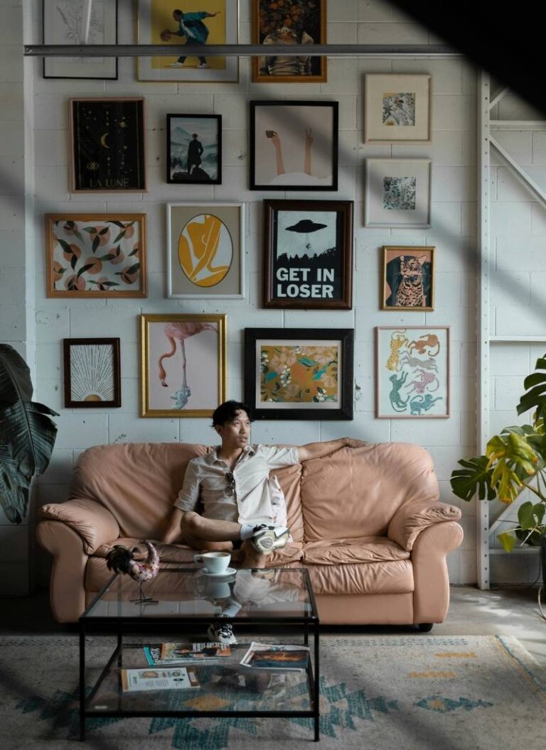 20 Insanely Stylish Gallery Wall Ideas - Urban Mamaz