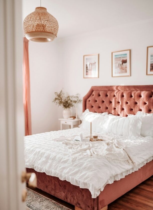 17+ Cutest Preppy Room Décor Ideas and Accessories - Urban Mamaz
