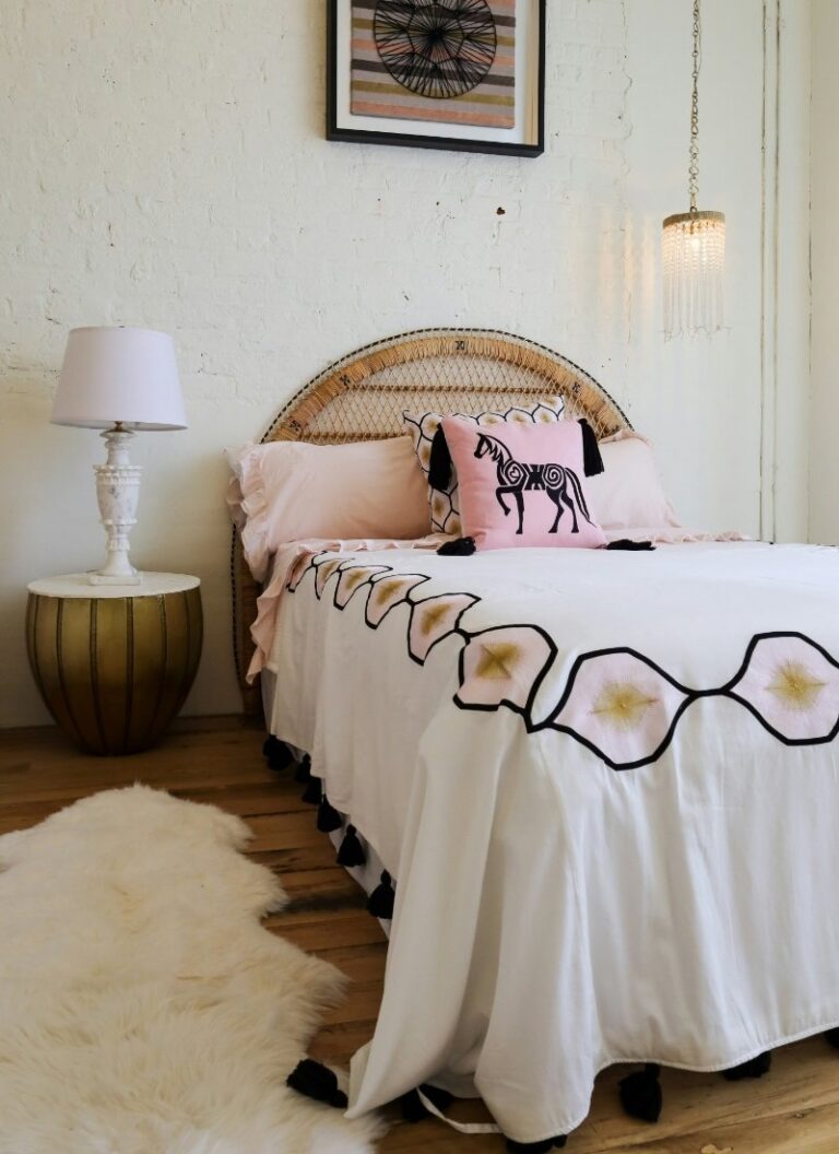 17+ Cutest Preppy Room Décor Ideas and Accessories - Urban Mamaz